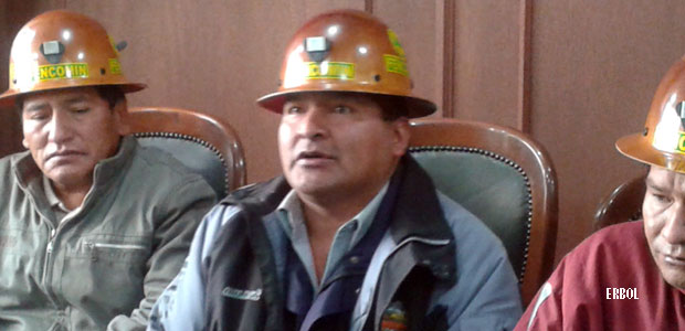 Santos: Así como lo hemos llevado a la presidencia, así podemos bajarlo ...